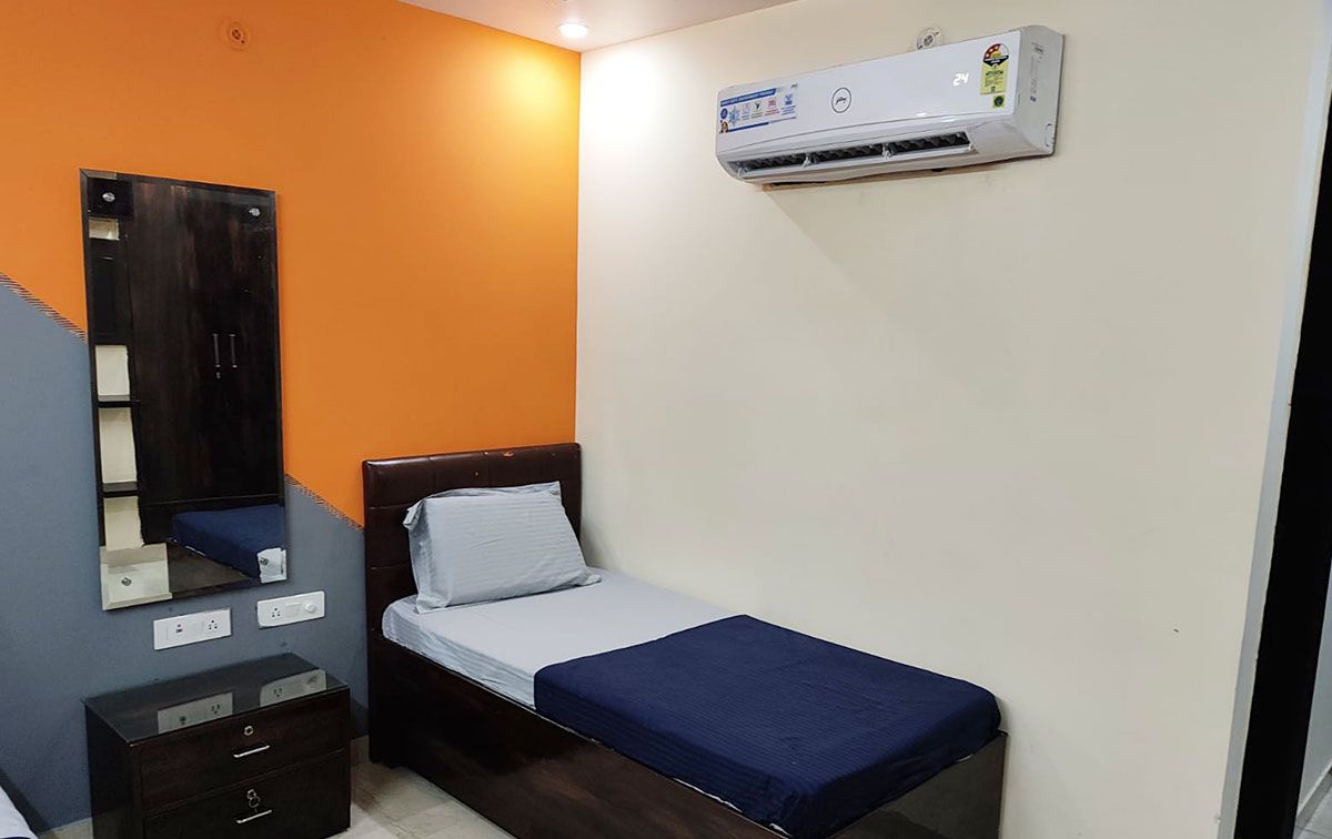 Your space Amity Hostels (Girls)